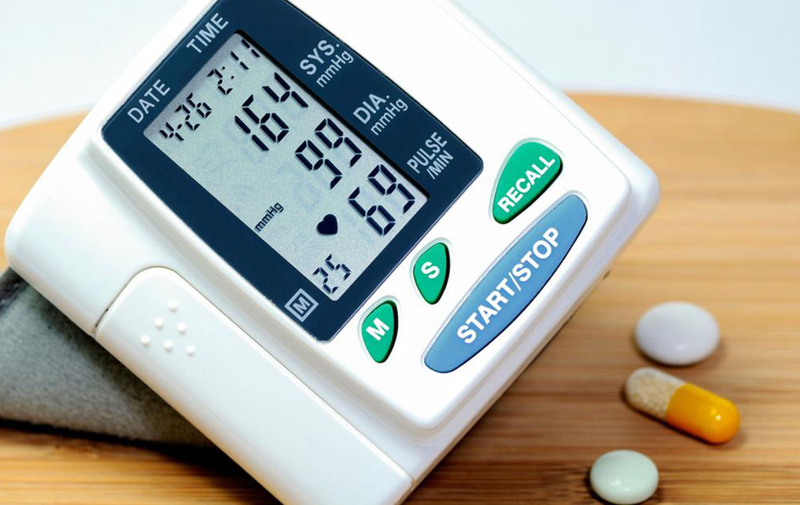 Handy wrist blood pressure monitors for the elderly - ElderlyTimes.com Handy wrist blood pressure monitors for the elderly - ElderlyTimes.com